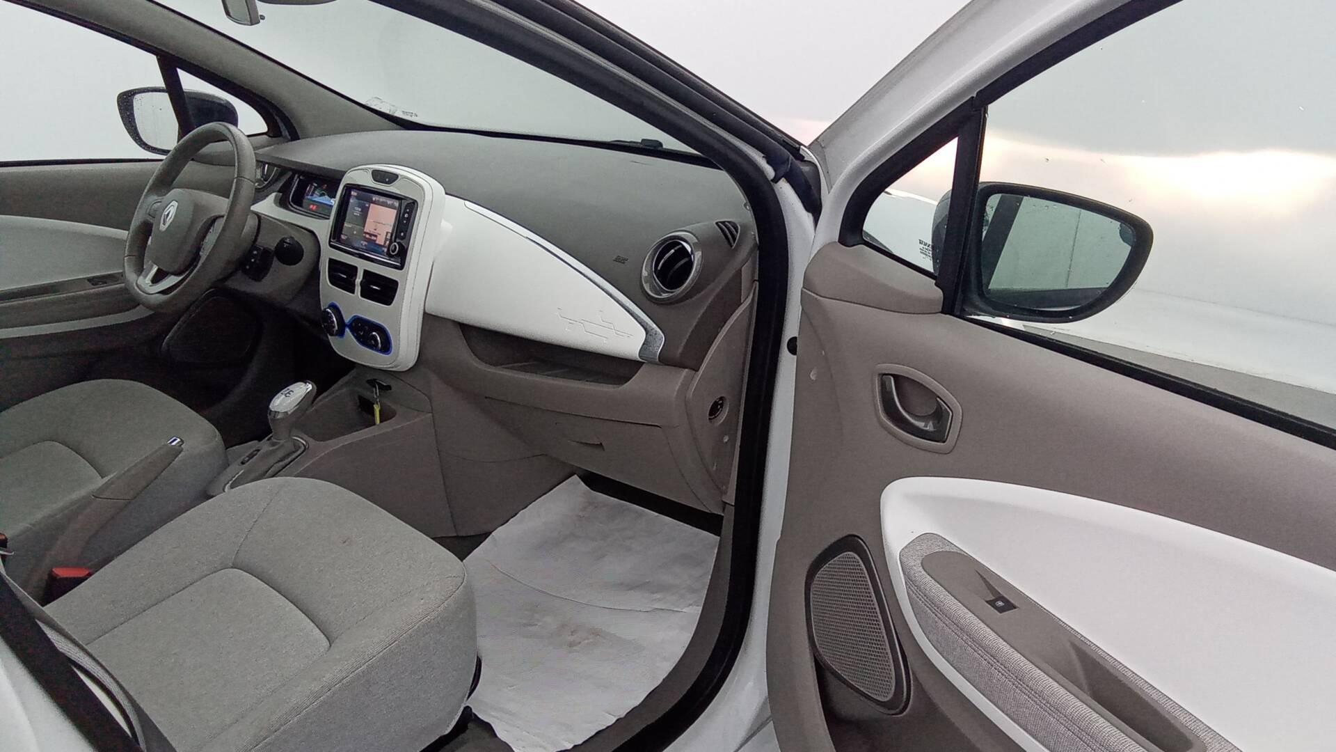Renault Zoe R90 41 Zen BATERIAS PROPRIAS - Usado para venda em Santo ...